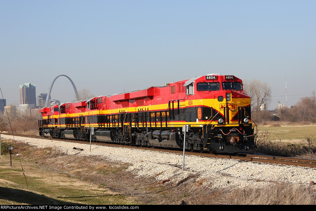KCS 4804 and three more new GEVOs